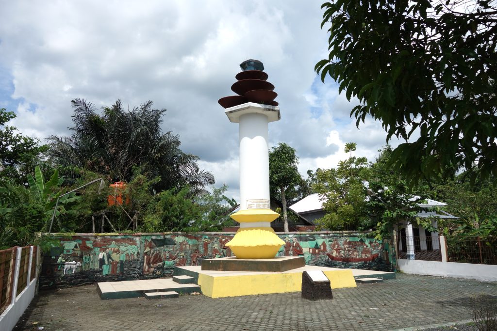 SITUS PENAMBANGAN TRADISIONAL INTAN CEMPAKA – Meratus Geopark